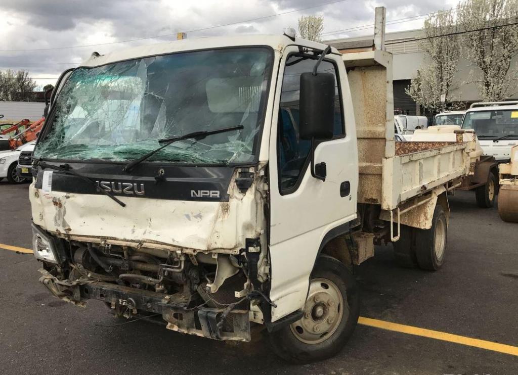 Isuzu NPR 200 Tipper NPR-75 4HK1-TCN Engine - Wrecking V3903 - National ...