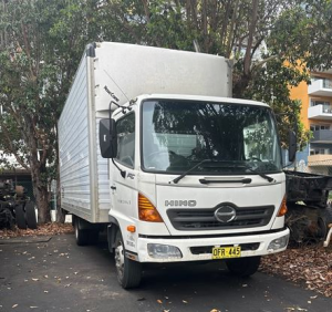 Wrecking Hino FC4J With JO5C-TJ Engine