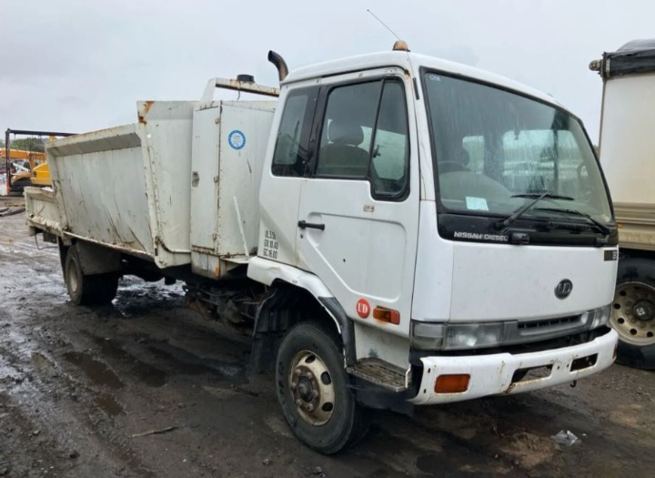 Wrecking UD MK190 - MKB210