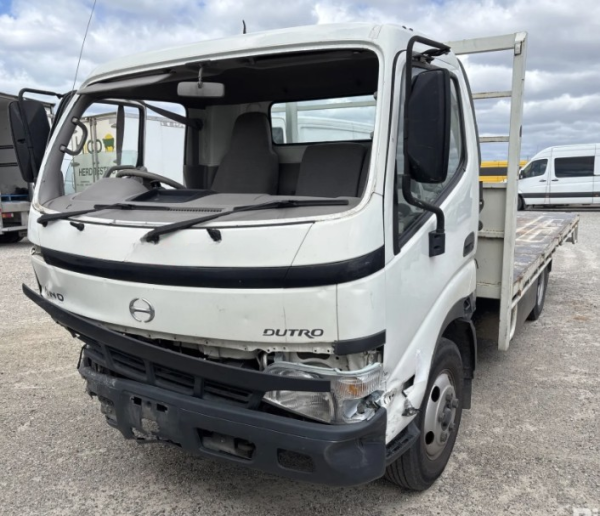 Wrecking Hino Dutro With SO5C-TB Engine